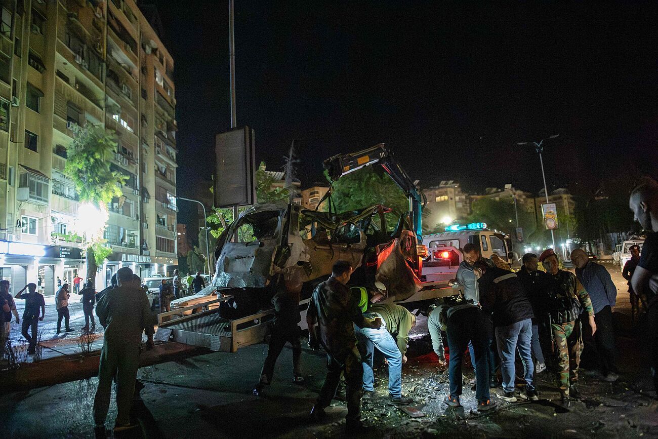 Mazzeh neighbourhood in eastern Damascus after Israeli air strikes ...