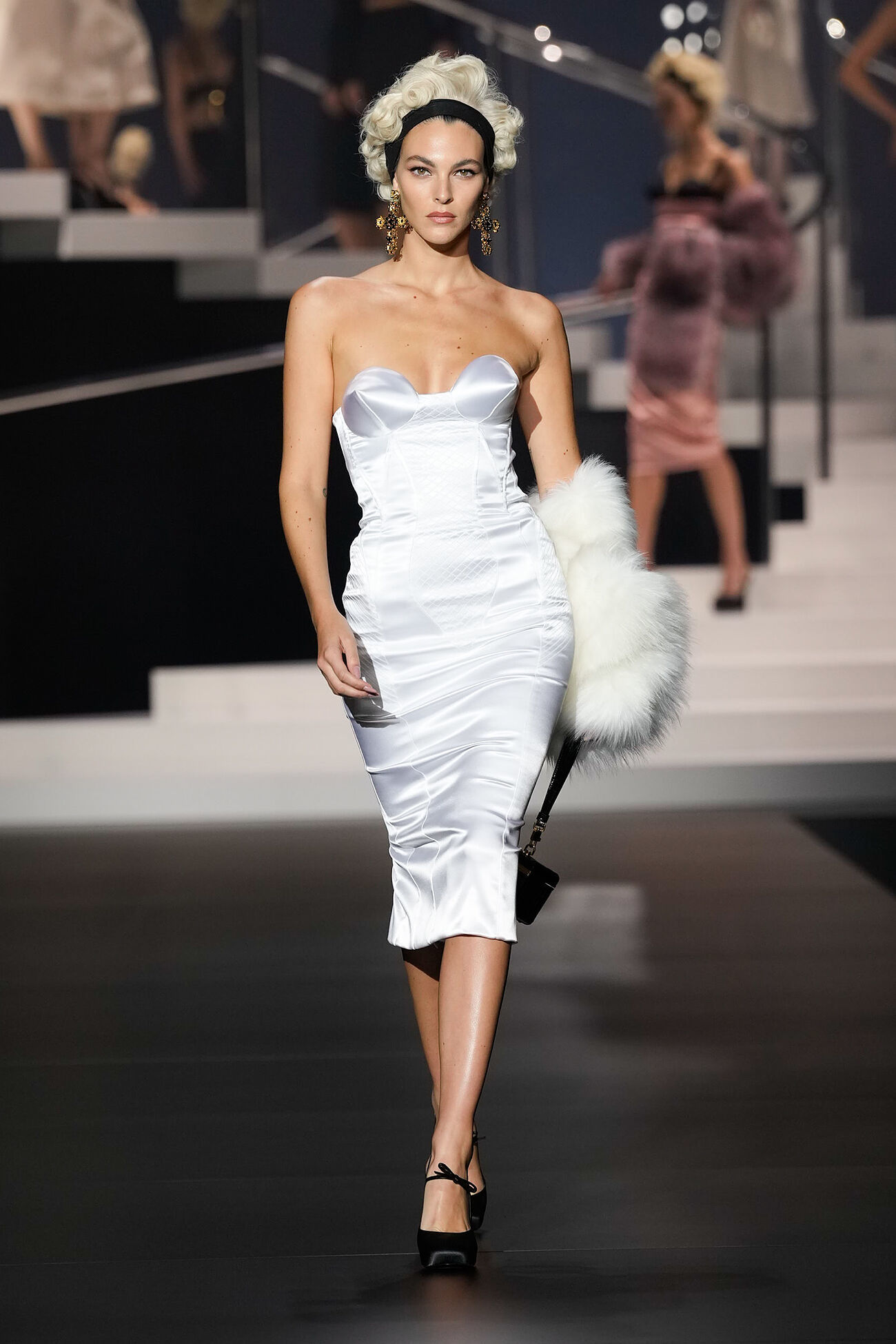 Dolce & Gabbana spring-summer 2025 fashion show: all the models dress ...