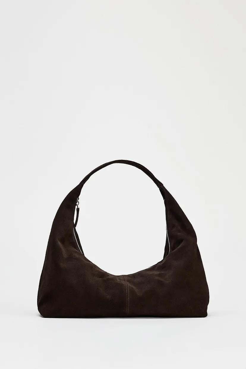 11 essential bags with the perfect size to add elegance to each of your ...