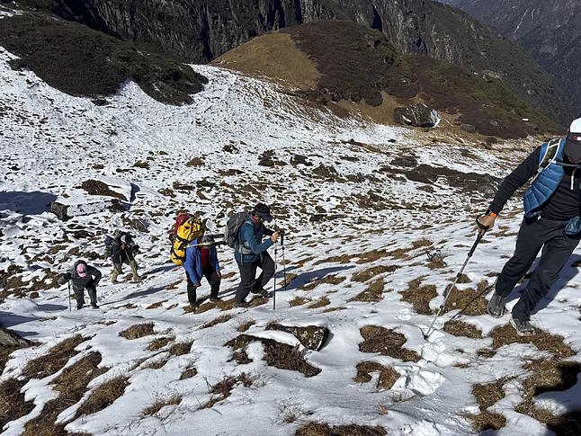 Group of mountaineers, during the tour - Foto 4 de 6
